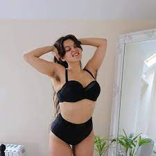 Woman Makes $1 Million By Showing Off Armpit Hair!! | Rock 107